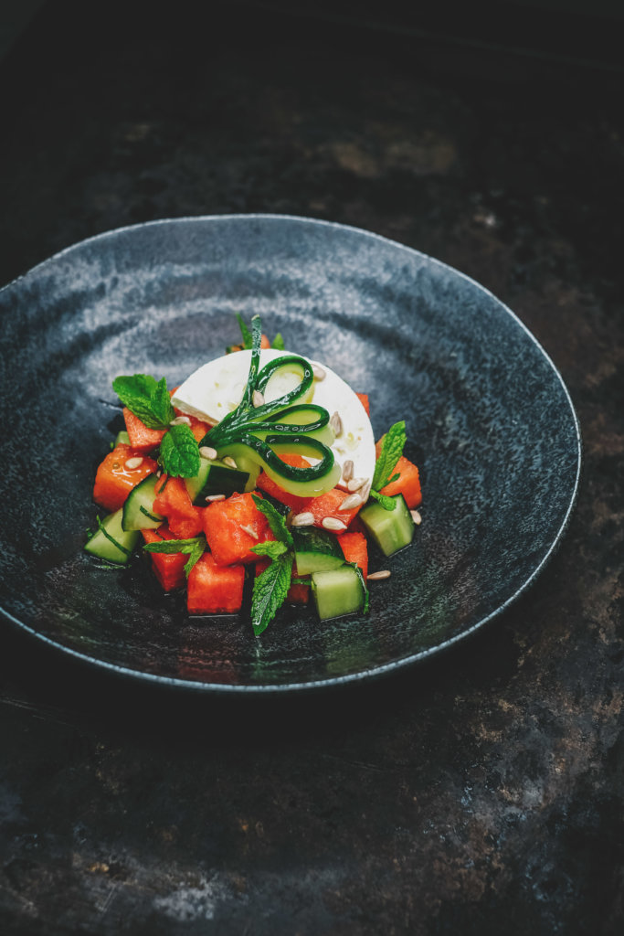 Kitchen Guerilla | Wassermelonen-Gurken-Salat mit Feta und Minze
