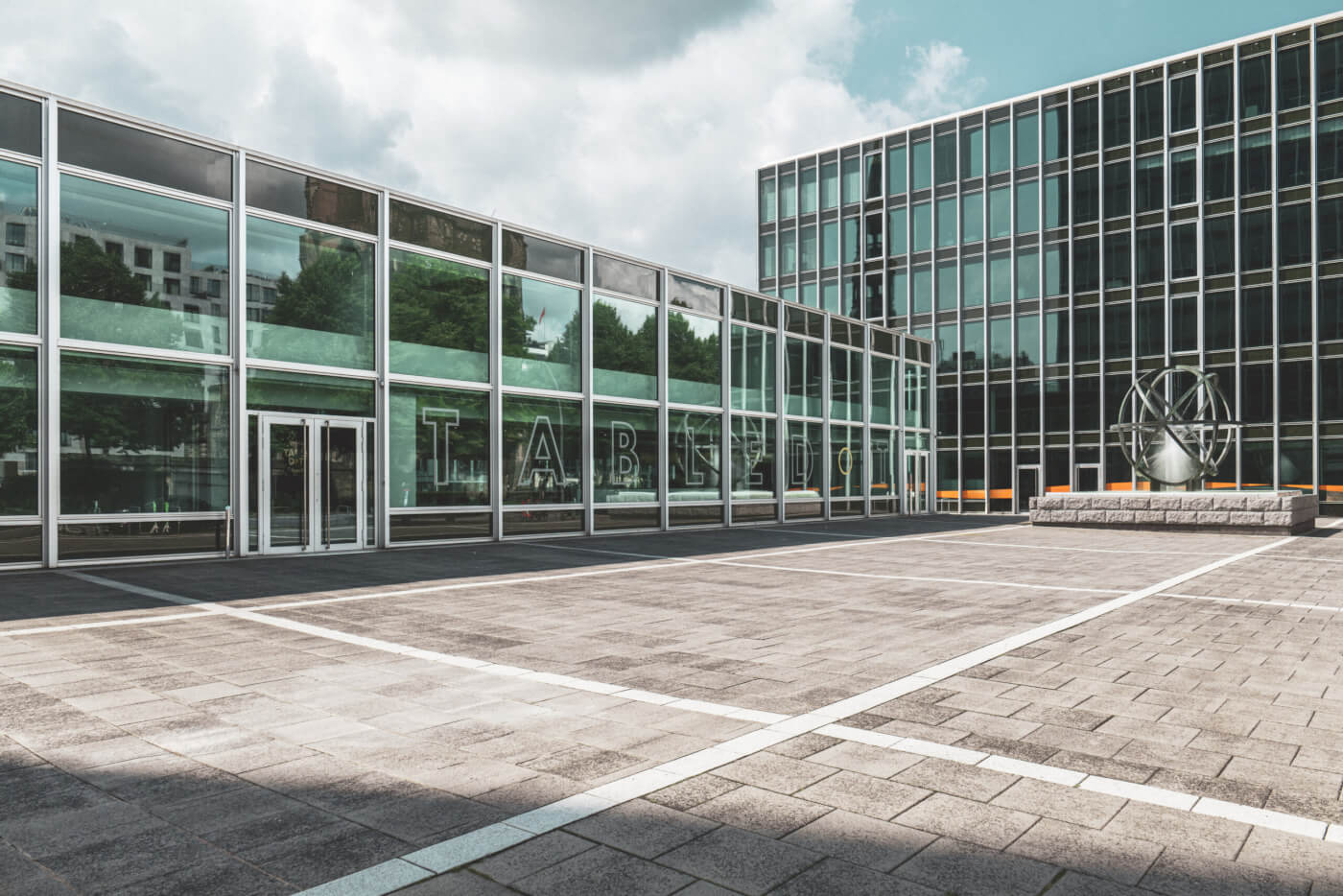 Kitchen Guerilla | Table Dot